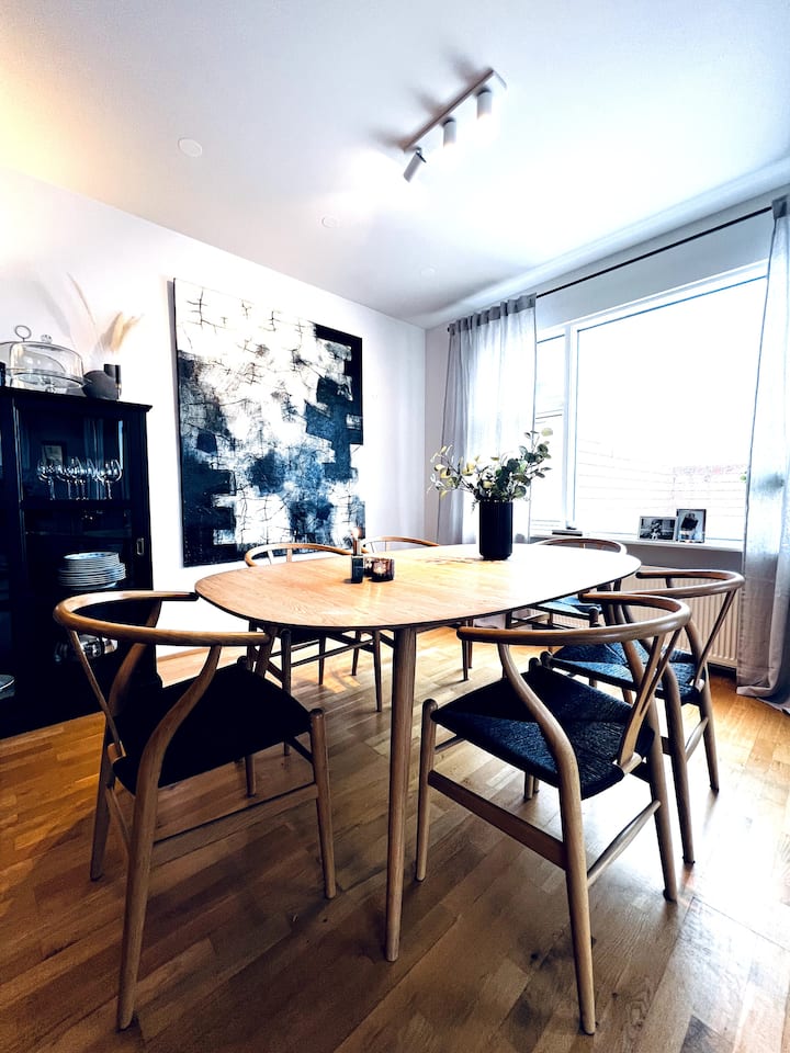 Lovely 2 Bedroom Apartment With A Large Own Patio - Reykjavík