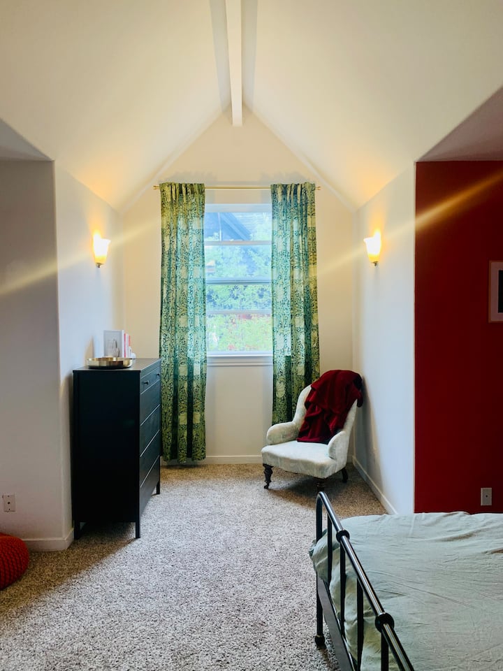 Warm House - Berkeley, CA