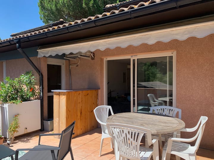 Duplex Au Calme Avec Piscine Et 500m De La Plage - Le Lavandou