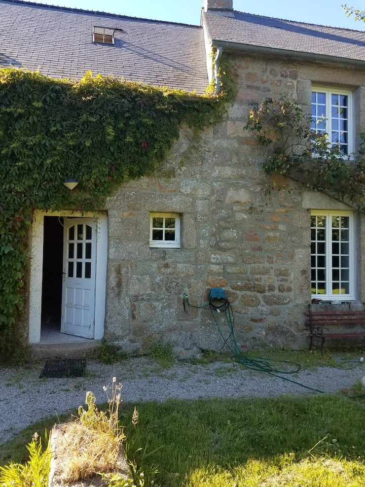 Le Studio Rouge : Privacy Et Calme Près De La Mer. - Barfleur