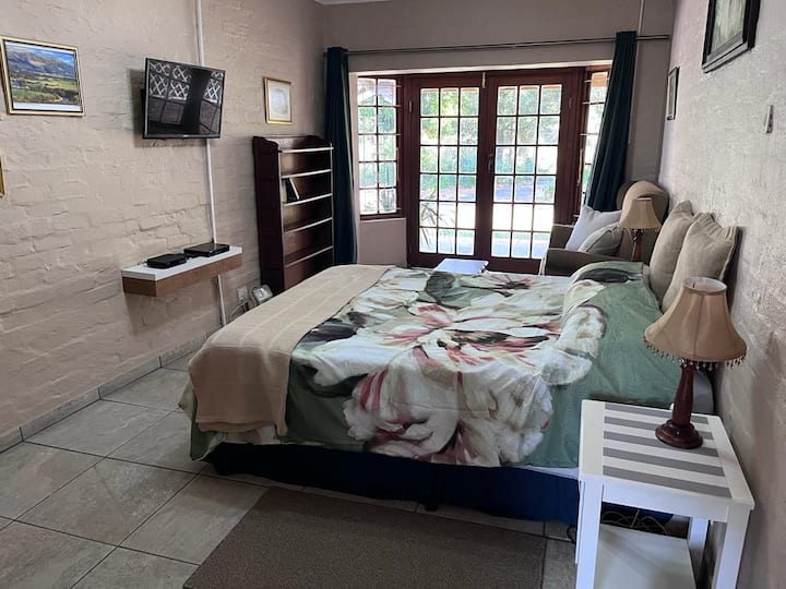 The Olive Thrush Spacious And Comfy 1 Bedroom Flat - Howick