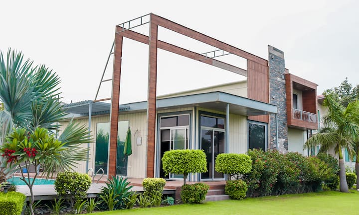 Lavender Farm A Party Place In Heart Of Nature - Noida
