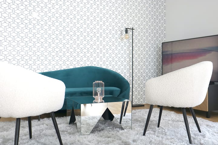 T.i.f.f.a.n.y | Modern 2 Br Ap With Balcony - Gmunden