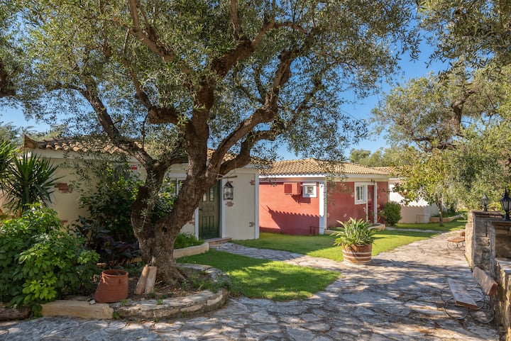 Ilyessa Cottages (Magnolia) Sea View & Shared Pool - Zante