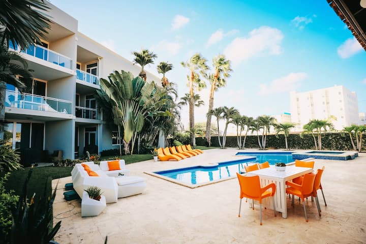 Sunset Residence Lovely 4 Bedroom Unit With Pool - Aruba