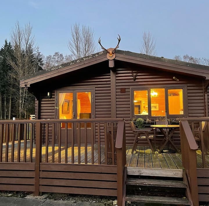 Loch Lomond Lodge 22 .Rowardennan. - Loch Lomond