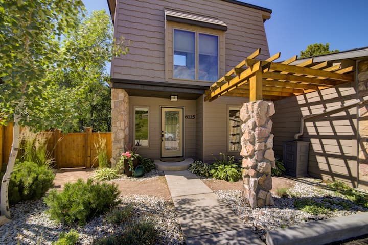 Creekside Rondeview - Townhome With Amazing Views! - Rapid City, SD