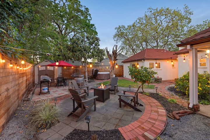 Spanish Wine Country Cottage With Hot Tub! - Santa Rosa