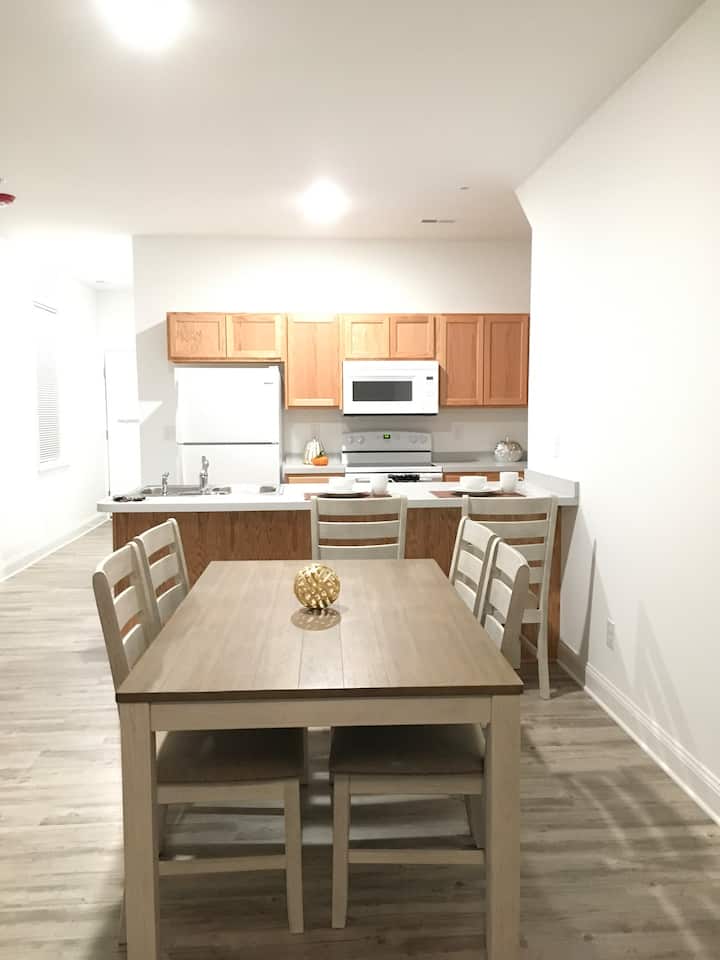 Bedroom W/ Private Bathroom - Unit C-02 - Dover, DE