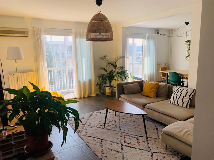 Charmant Appartement En Résidence - ibis Toulon La Valette