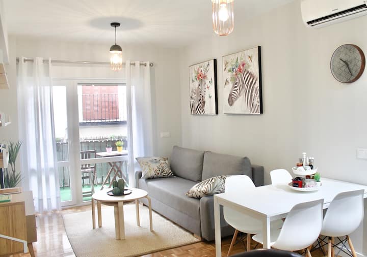 Precioso Apartamento En Centro De Madrid - Madrid
