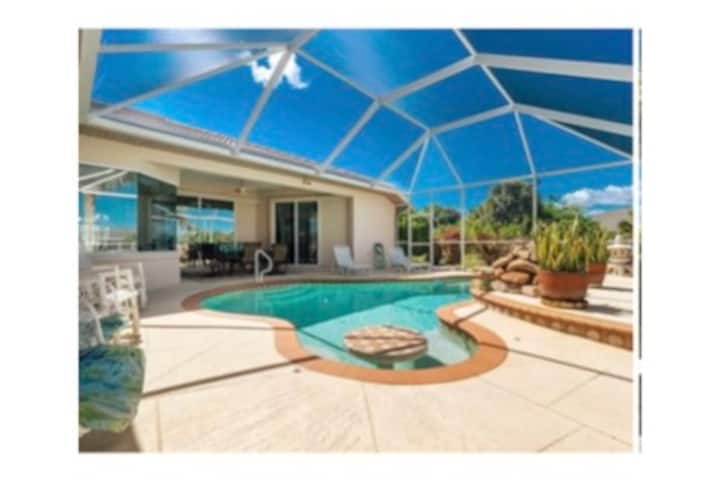 #1 Amazing Waterfront Home W/pool - Prime Location - North Port, FL