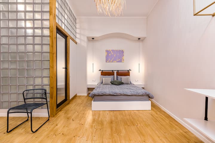 Lil Home I - Center Of Tbilisi, Georgia - Tbilisi