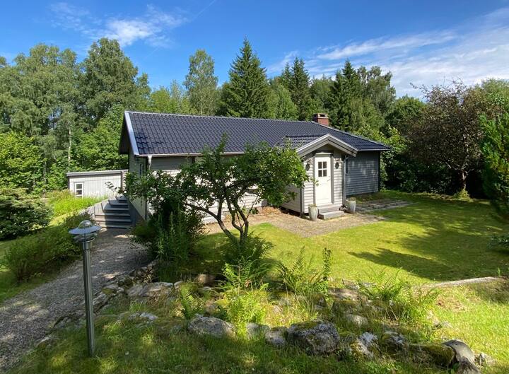 Litet Hus Med Närhet Till Naturen - Borås