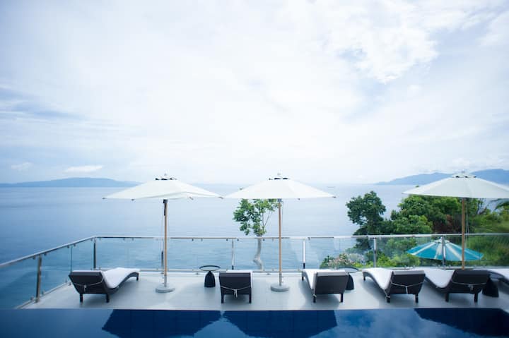 Luxurious 9 Bedroom Villa With 3 Pools - Puerto Galera