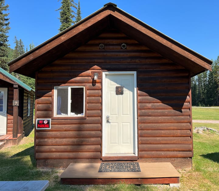 Triple G’s Resort - Cabin 6 - Montana