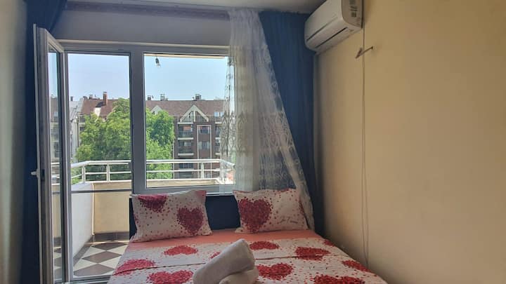 Cosy Apartment 15 Minutes From Centre - Sofía