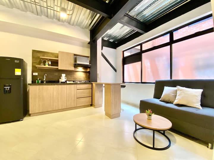 Apt 5 Min From The Laureles Metro With Strong Wifi - 메데인