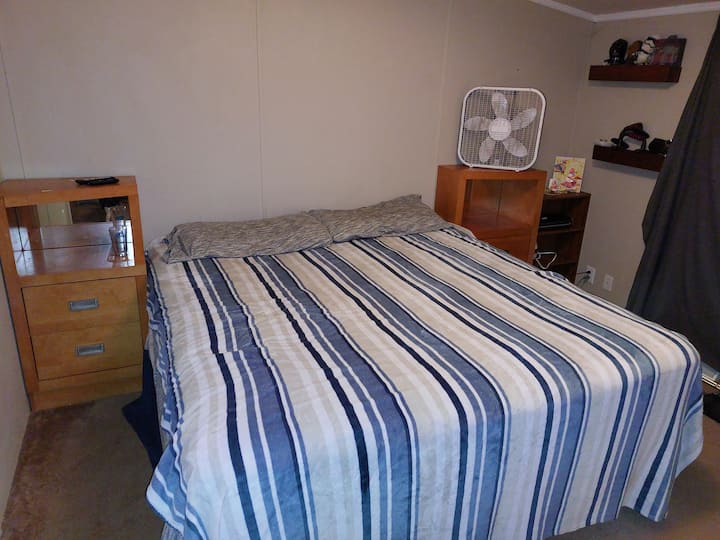 One Bedroom Available King Size Pillow Top Bed - Saratoga Springs, NY