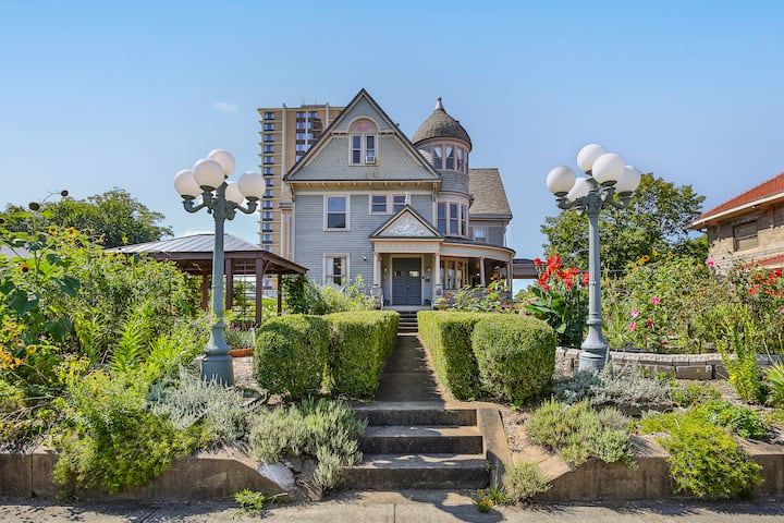 Walkable To Msu, Downtown, & Hammonds Stadium! - Springfield, MO