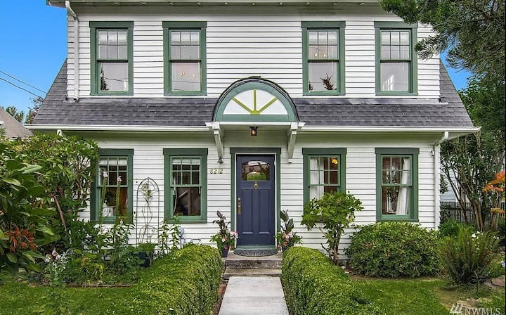 Historic Home Downtown - Snoqualmie, WA