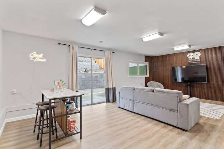 Near Sfo! Clean And Spacious 4bd 3bath - San Bruno, CA
