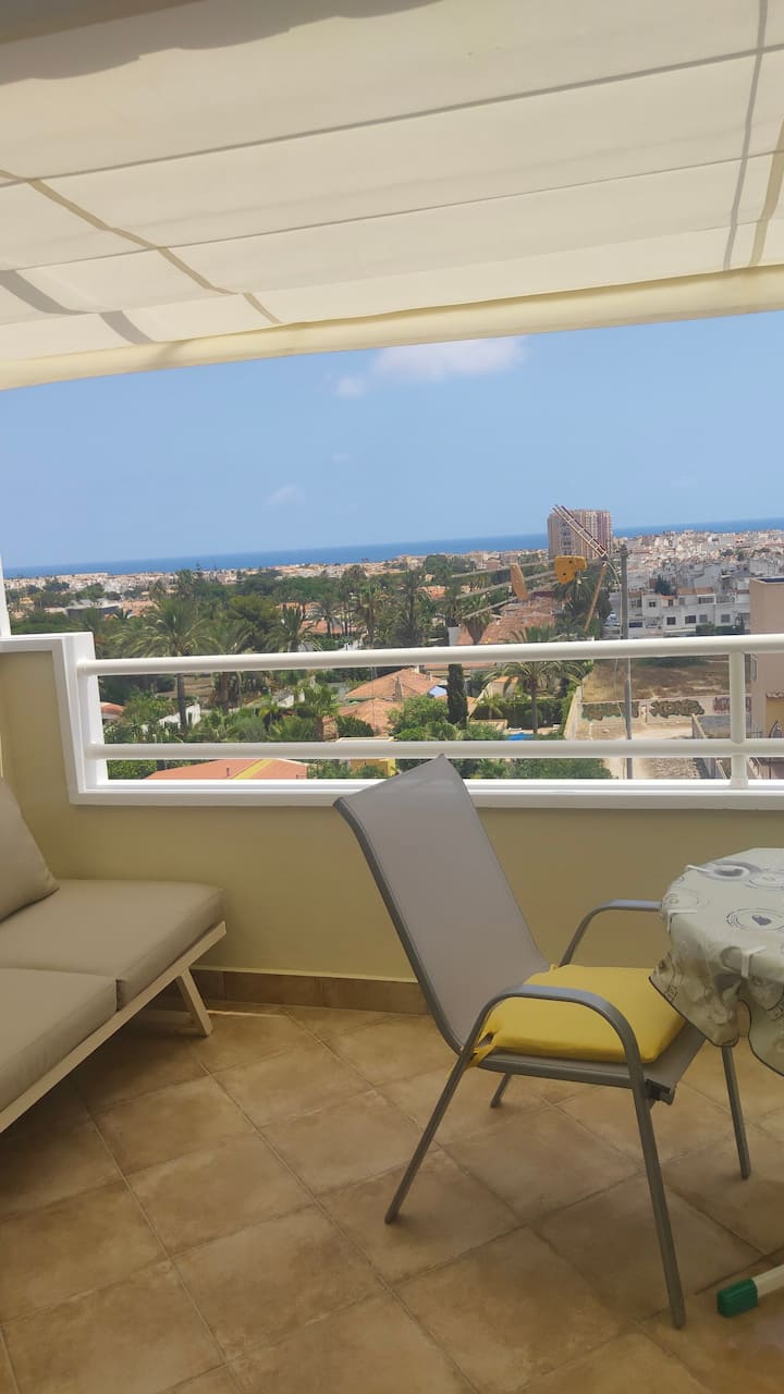 Bonito Estudio Con Bonitas Vistas - Torrevieja