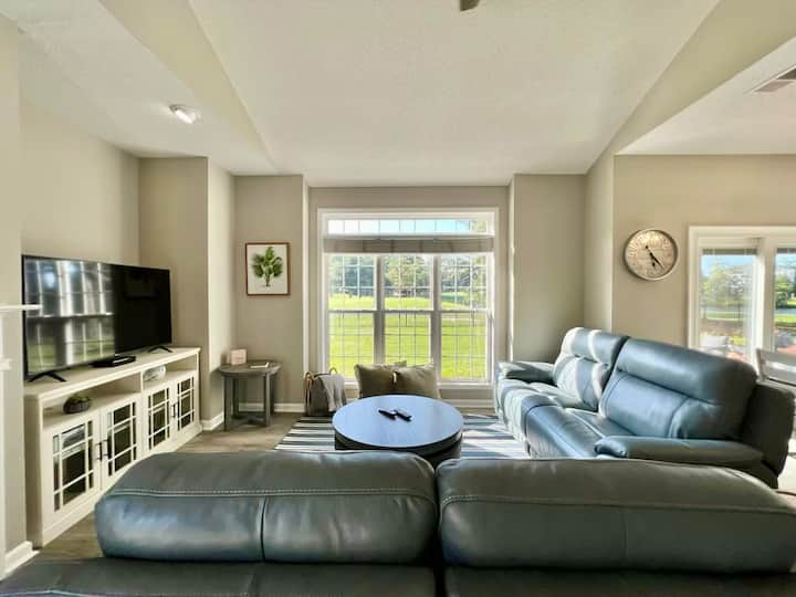 North Myrtle Beach Beauty With Golf Views - North Myrtle Beach, SC