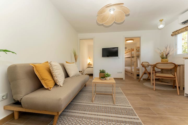 Amigos: Literas | Playa 4 Min | Bares - Estepona