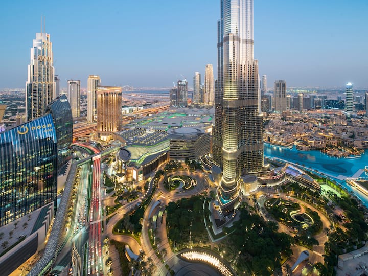 Stylish 3br — Burj Khalifa, Fountain Views, Pool - Dubai