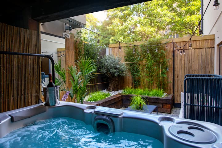Santa Maria Two Bed Room Apartment With Hot Tub - Leeds