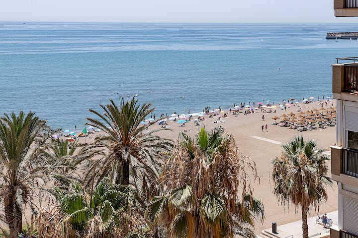 Beachfront Apt/prime Location/beyond Peaceful 247 - Málaga
