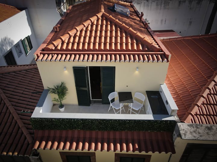 Baptista Apartment - Beige - Monte