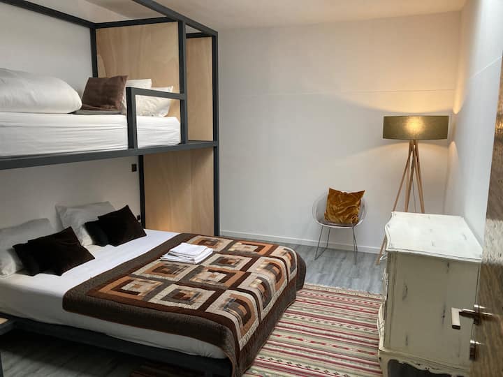 Caruma Surf Hostel - Private Suite With Bathroom - Matosinhos