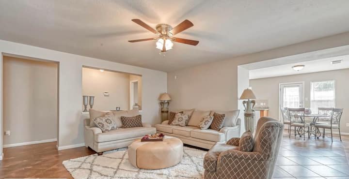 Relaxing And Peaceful Home - Houston Texas - Baytown, TX