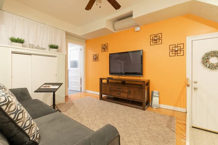 A Painters Canvas, Only 25 Mins To Time Square. - Bronx, NY