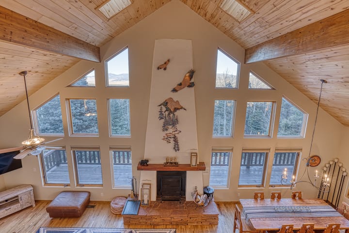 Secluded Cabin W/mtn Views/hot Tub/fiber Internet - Angel Fire, NM