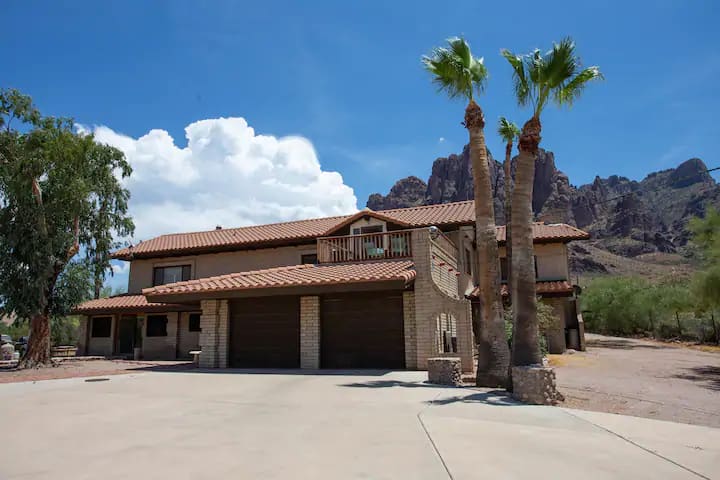 Superstition Mountains Apache Junction - Sleeps 16 - Canyon Lake, Roosevelt