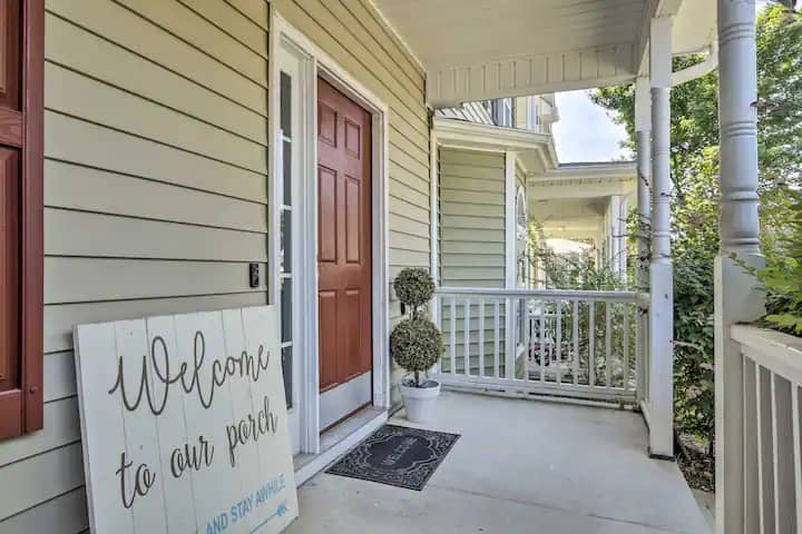 Family Townhome W/ Private Patio-pet Friendly - Raleigh, NC