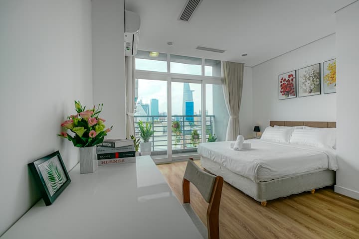 One Bed Bitexco View Apartment, Large Balcony - Ho Chi Minh City