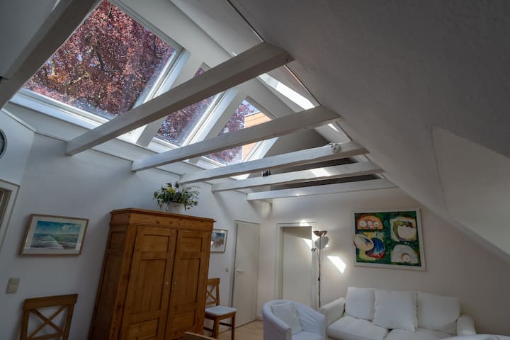 Optimal Gelegene 3 Zimmer Whg Mit Baumhaus Feeling - Kiel