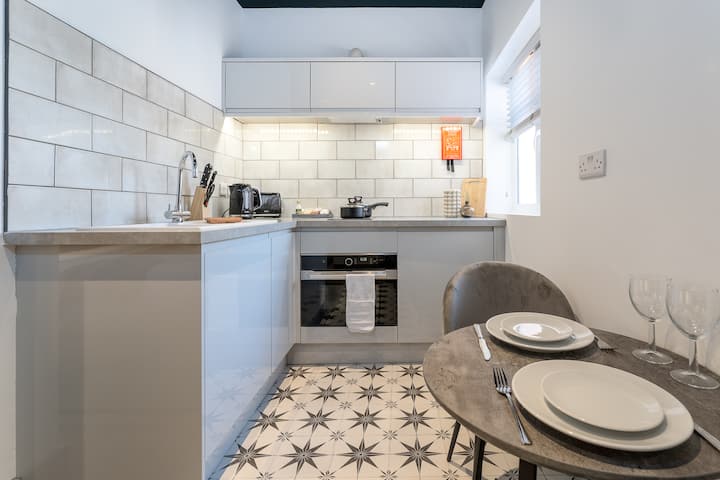 Cosy Southampton Studio; Free Laundry & Parking - Southampton