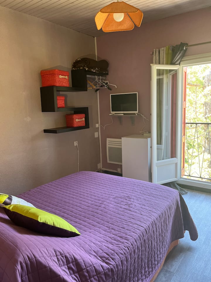 Chambre (14) Avec Jolie Vue Sur La Montagne - Prades, France