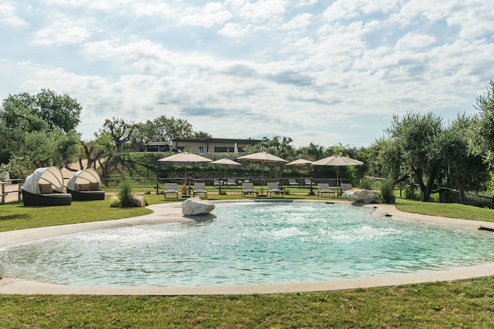 Privilegium Le Rose, Apartament & Private Jacuzzi - Lazise