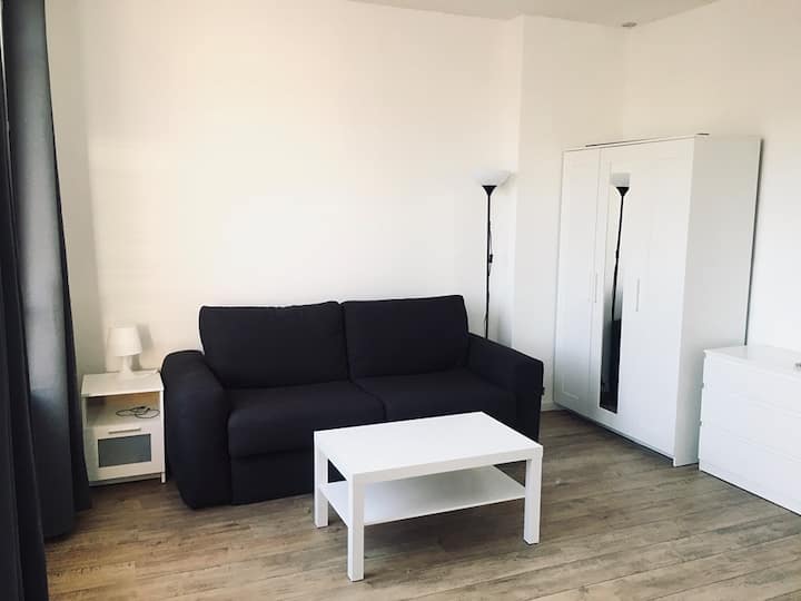 Clichy : Studio Calme Et Lumineux - Clichy