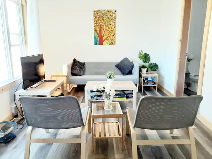 Pebbles Beach Resort - 2 Cottage Package - Prince Edward