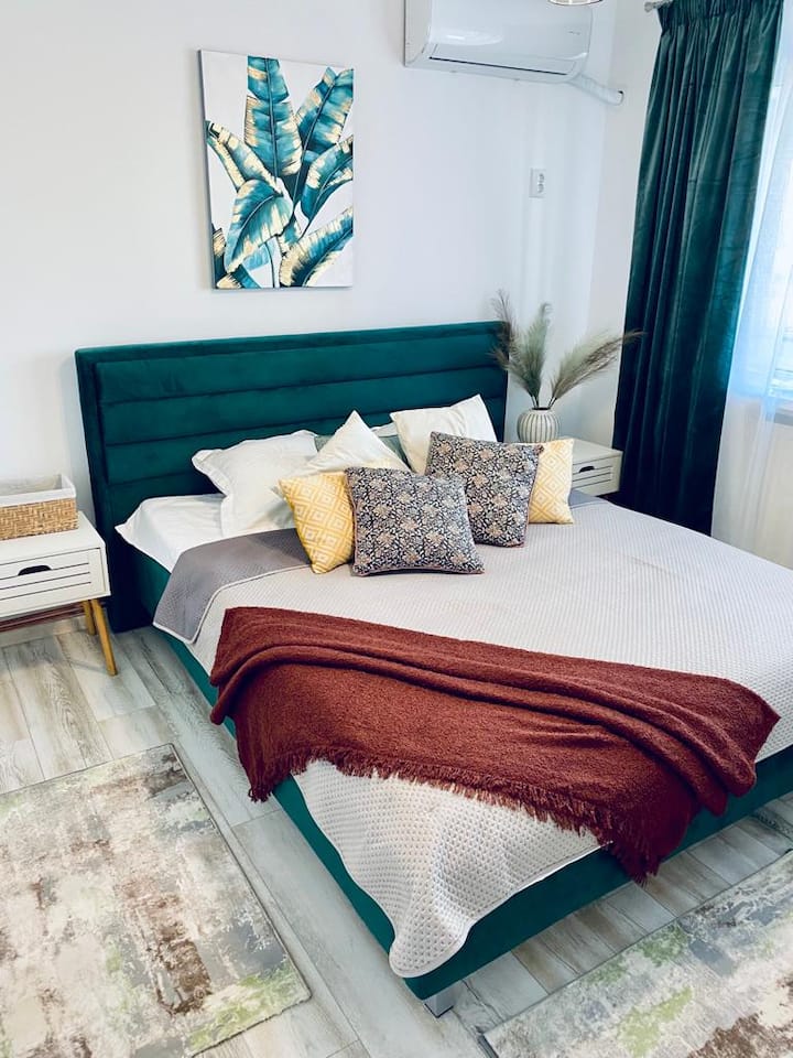 2 Rooms Apartment Airy & Bright Palas Center - Iași