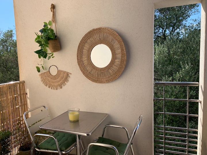 Chambre Privée Chez L’habitant Avec Balcon - Plage de Palombaggia