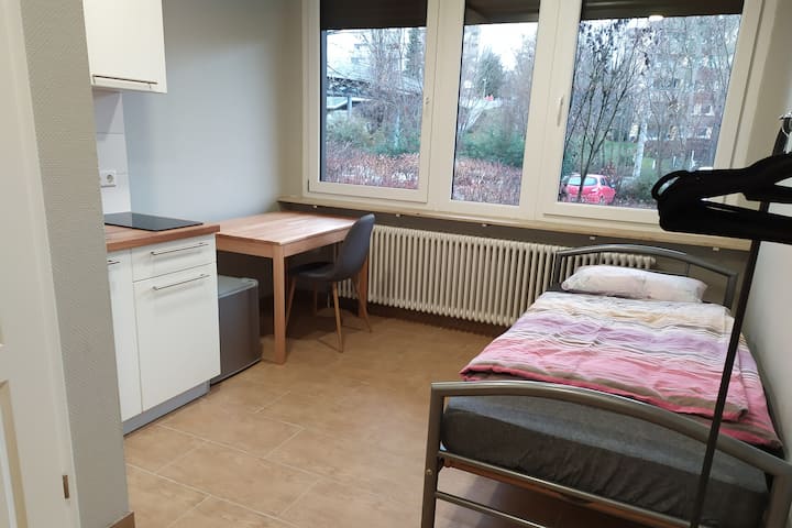 Privates Microapartment - Free Parking - Wlan - Stuttgart