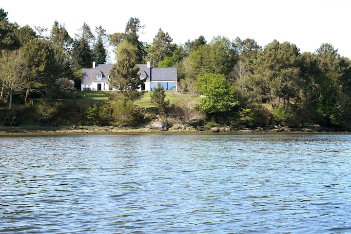Vaste Villa Au Bord De L'odet - Bénodet